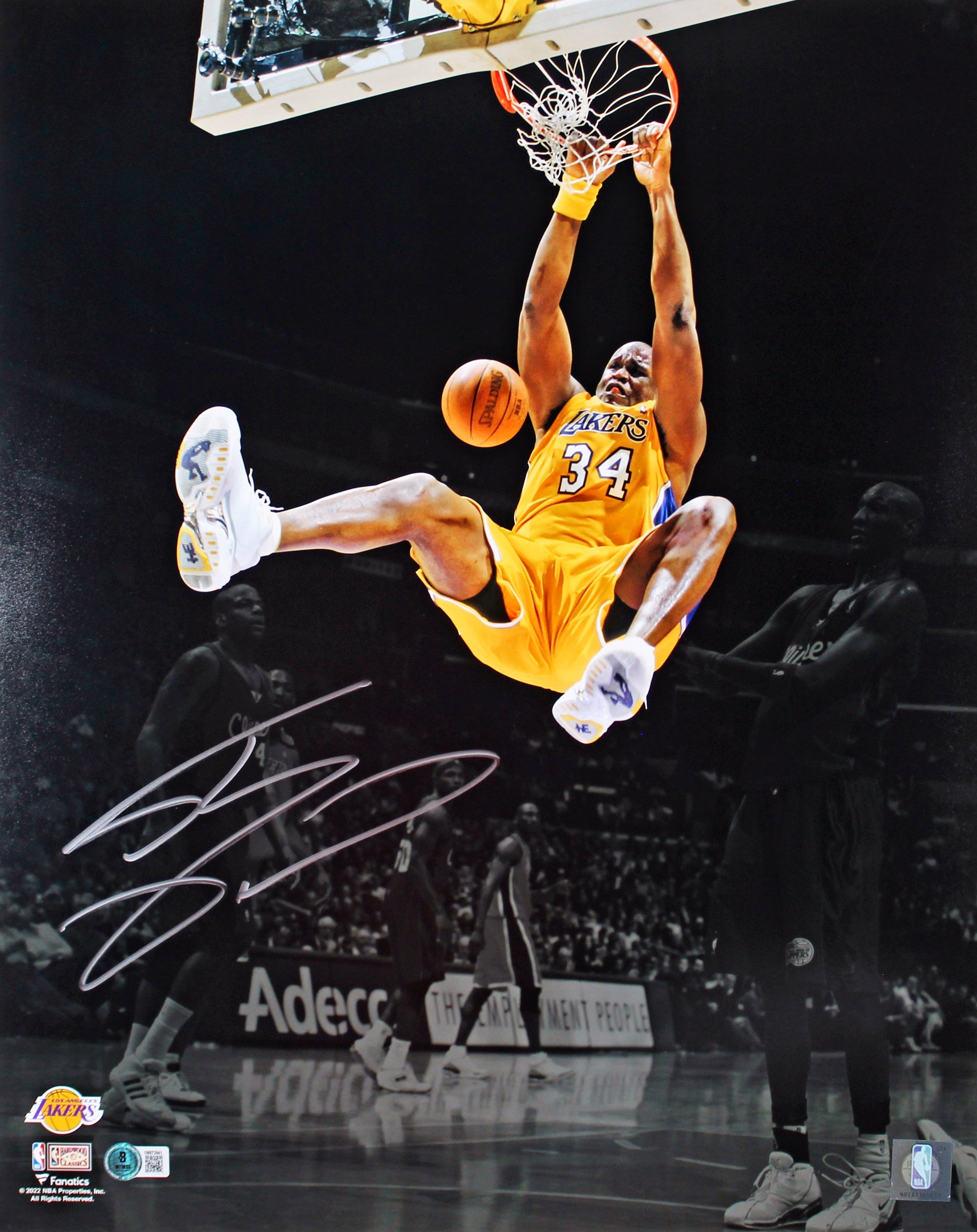 Lakers Shaquille O'Neal Signed 16x20 Vertical Spotlight Photo BAS Witn