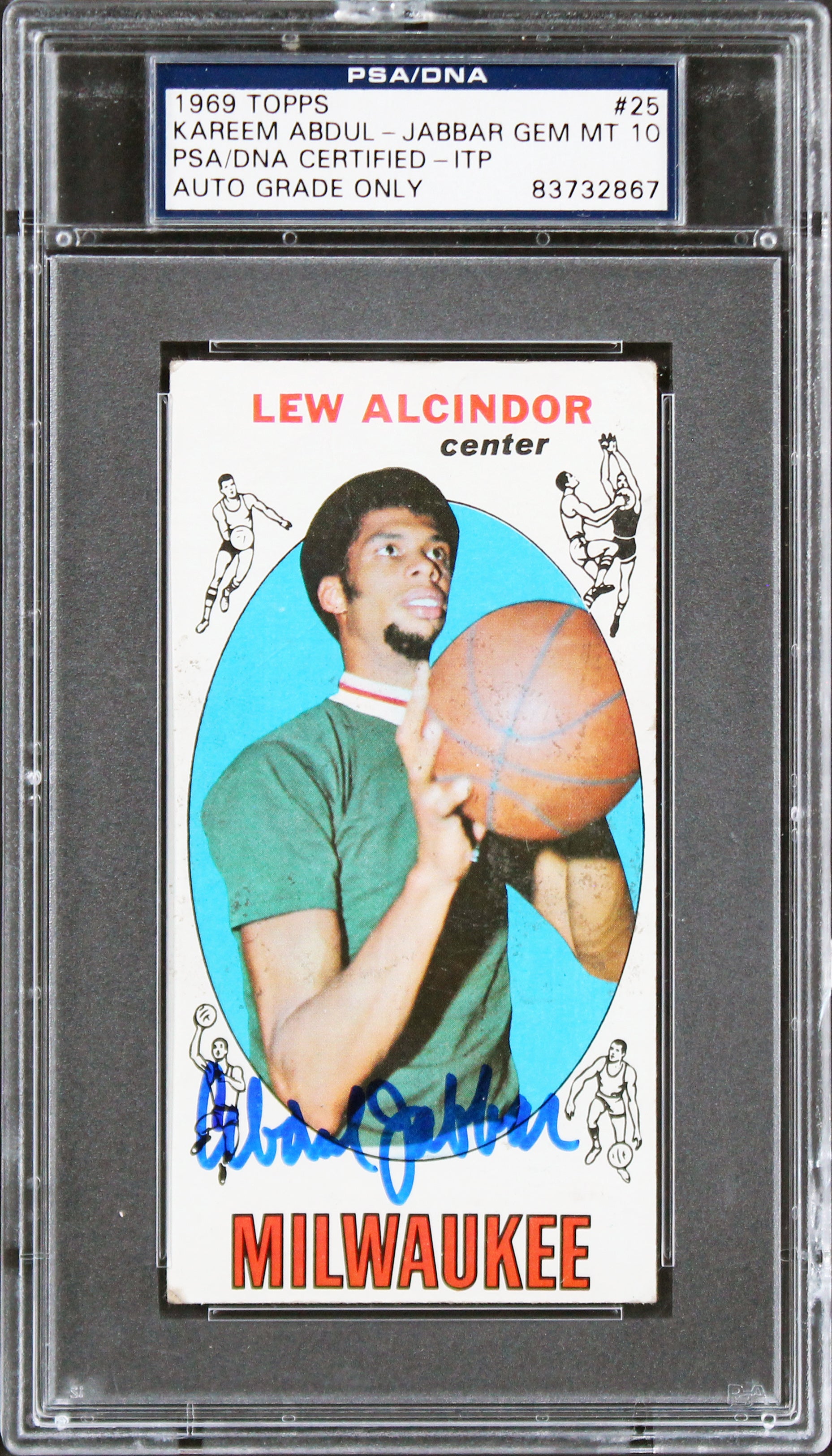 Bucks Kareem Abdul-Jabbar Signed 1969 Topps #25 Rookie Card Auto 10! P